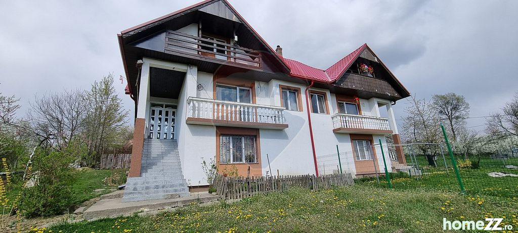 Casă -parte de duplex - Unguras in Unguras